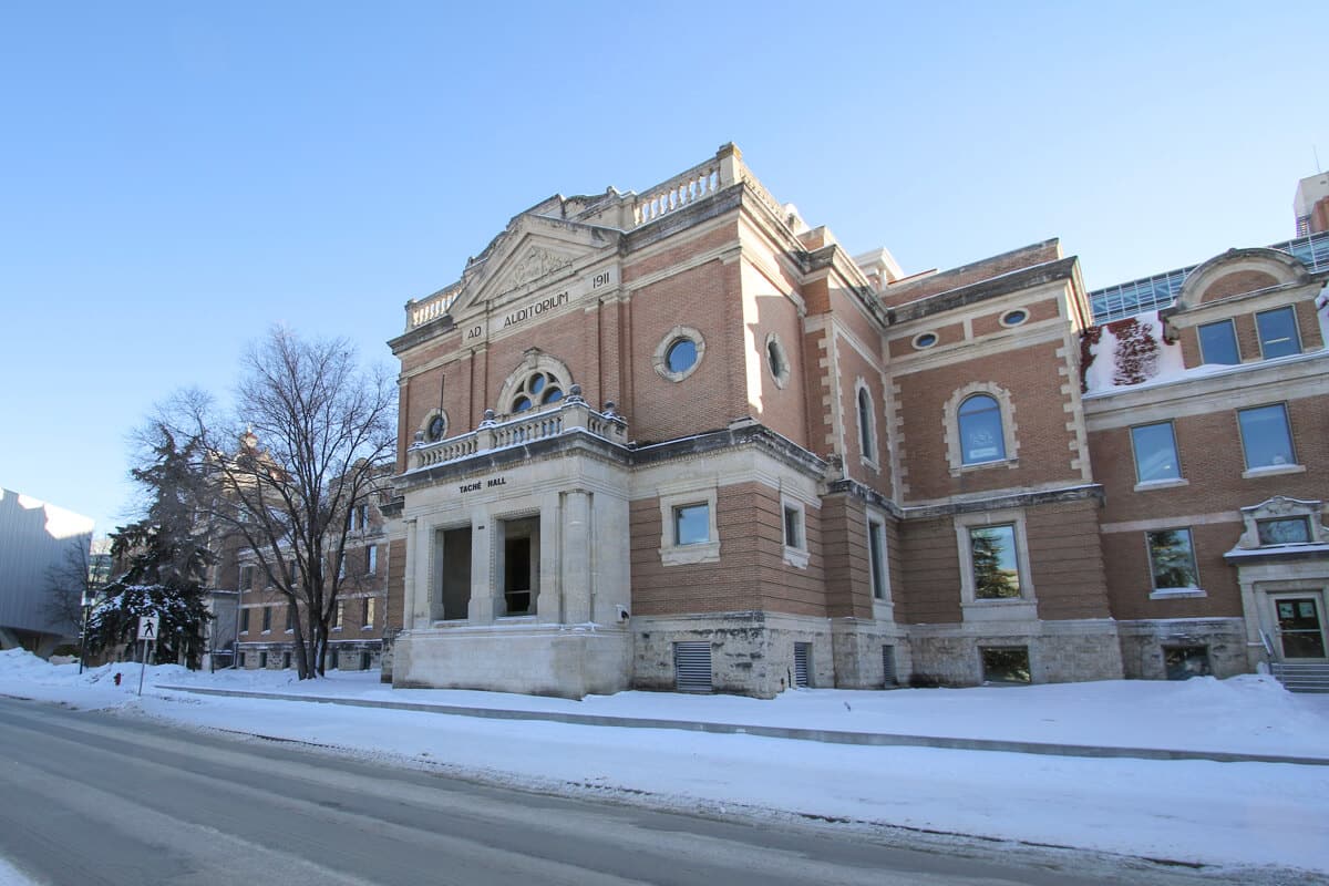 U of M: Tache Hall - Crosier Kilgour